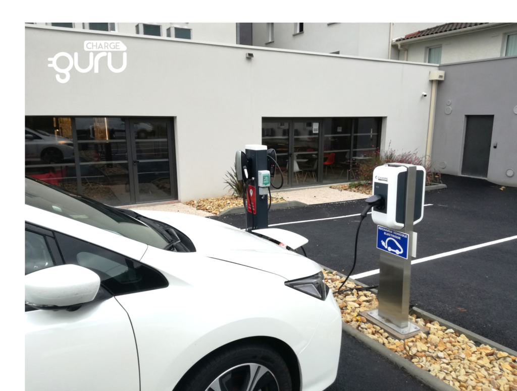 Recharge électrique : pourquoi Zeplug et ChargeGuru fusionnent ...